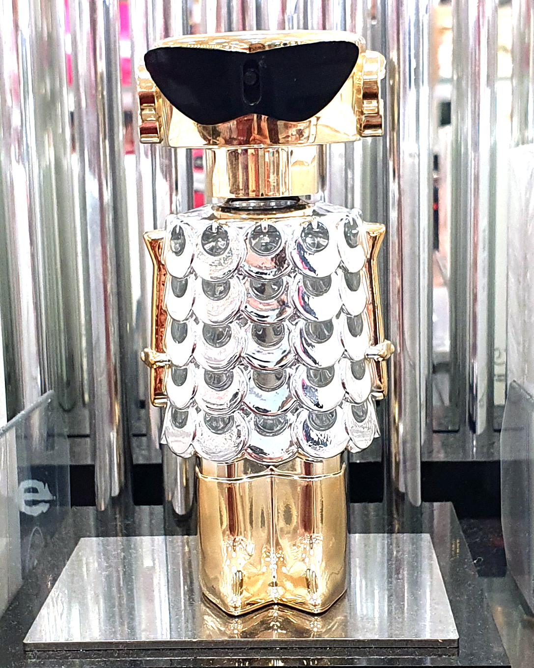 5 nasvetov pri izbiri parfuma | Parokeets (SL)